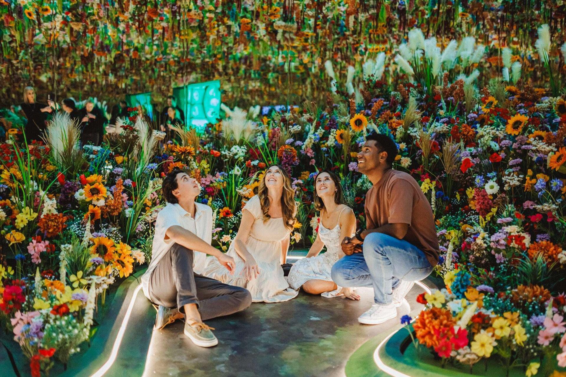 How To Make the Most of Immersive Art Experience Monet in Paris ...